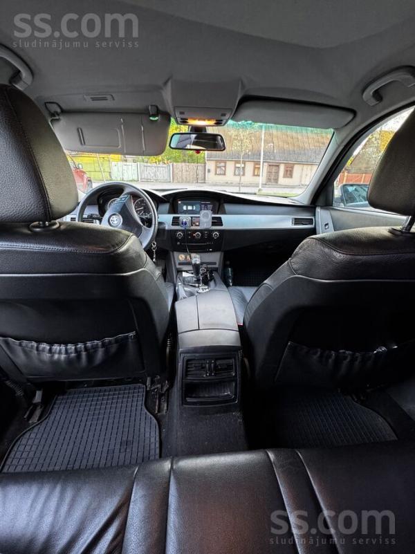 Pelēks BMW 525 2005 Ventspils, ar dzinēja tilpumu 2.50 L un nobraukumu 406 tūkst. km par 3000 €, foto 5 vietnē AUTOMOTO.COM.LV