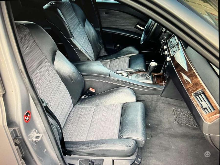 Pelēks BMW 525 2005 Prienai, ar dzinēja tilpumu 2.50 L un nobraukumu 225 tūkst. km par 3333 €, foto 11 vietnē AUTOMOTO.COM.LV