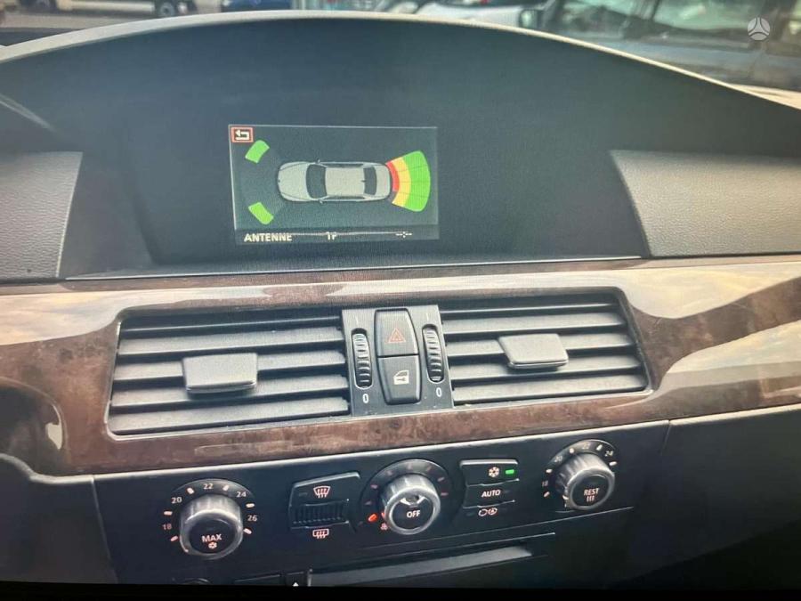 Pelēks BMW 525 2005 Prienai, ar dzinēja tilpumu 2.50 L un nobraukumu 225 tūkst. km par 3333 €, foto 16 vietnē AUTOMOTO.COM.LV
