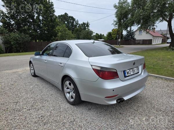 Grey BMW 525 2005 in Ventspils, with an engine capacity of 2.50 L and mileage of 404 thousand km for 2990 €, photo 8 on AUTOMOTO.COM.LV