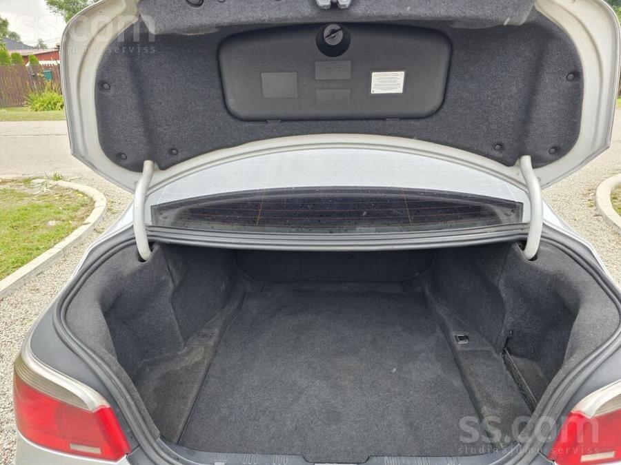 Pelēks BMW 525 2005 Ventspils, ar dzinēja tilpumu 2.50 L un nobraukumu 404 tūkst. km par 2990 €, foto 17 vietnē AUTOMOTO.COM.LV
