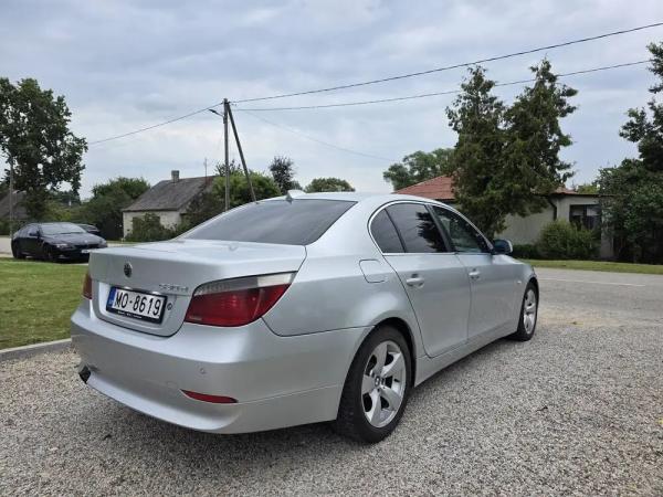 Grey BMW 525 2005 in Ventspils, with an engine capacity of 2.50 L and mileage of 404 thousand km for 2990 €, photo 6 on AUTOMOTO.COM.LV