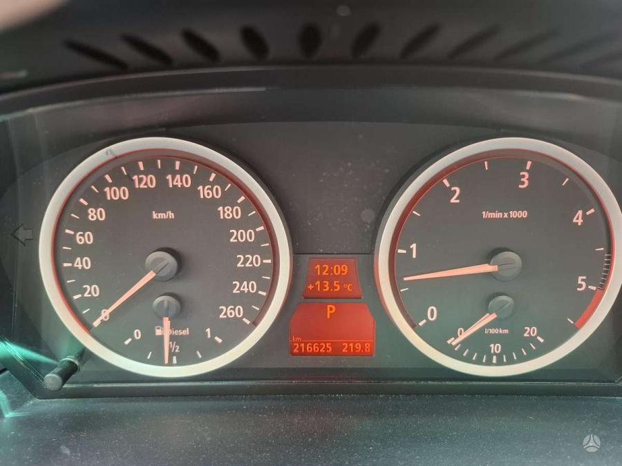 Серый БМВ 525 2005 в Вильнюс, объемом двигателя 2.50 л и пробегом 216 тыс. км за 4500 €, фото 12 на AUTOMOTO.COM.LV