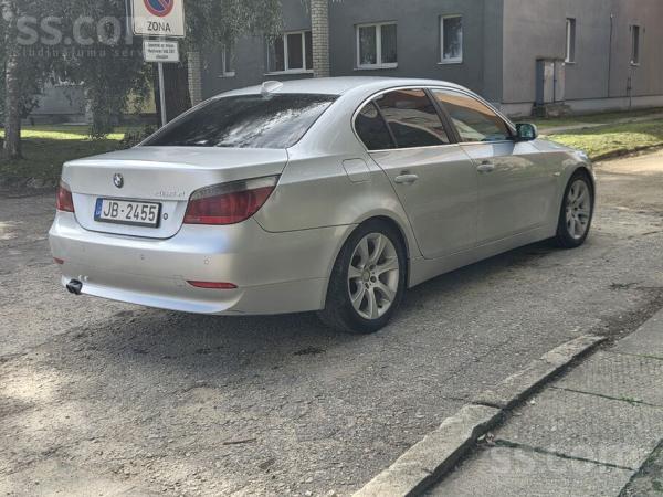 BMW 525 2005 in Rezekne on AUTOMOTO.COM.LV Grey BMW 525 2005 in Rezekne, with an engine capacity of 2.50 L and mileage of 355 thousand km for 2550 €, photo 4 on AUTOMOTO.COM.LV