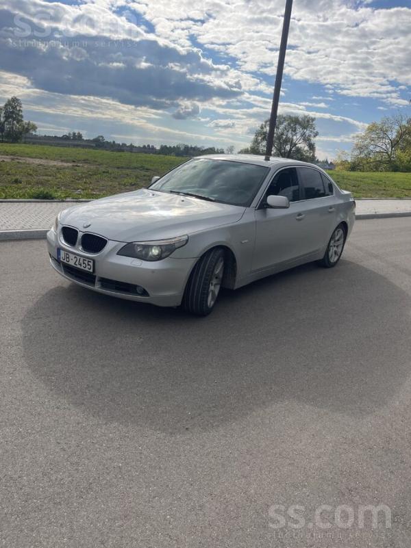 Pelēks BMW 525 2005 Rēzekne, ar dzinēja tilpumu 2.50 L un nobraukumu 356 tūkst. km par 3000 €, foto 5 vietnē AUTOMOTO.COM.LV