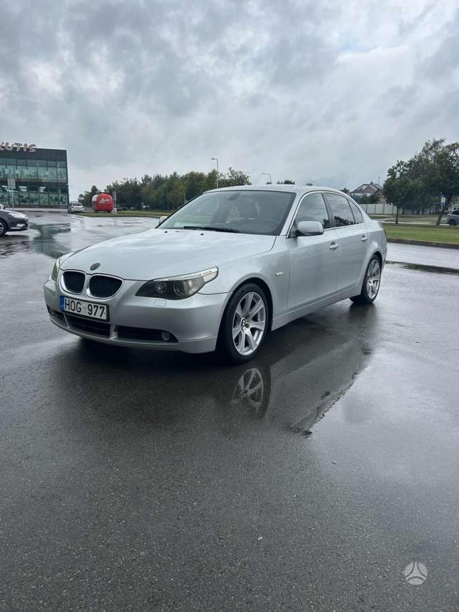 Grey BMW 525 2005 in Panevezys, with an engine capacity of 2.50 L and mileage of 290 thousand km for 2400 €, photo 1 on AUTOMOTO.COM.LV