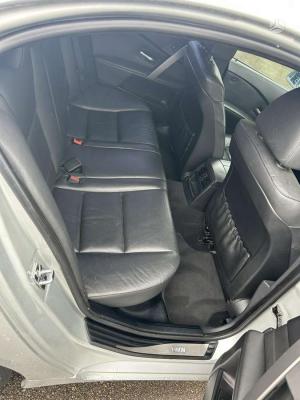 Grey BMW 525 2005 in Panevezys, with an engine capacity of 2.50 L and mileage of 290 thousand km for 2400 €, photo 8 on AUTOMOTO.COM.LV