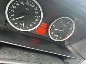 Grey BMW 525 2005 in Panevezys, with an engine capacity of 2.50 L and mileage of 290 thousand km for 2400 €, photo 9 on AUTOMOTO.COM.LV