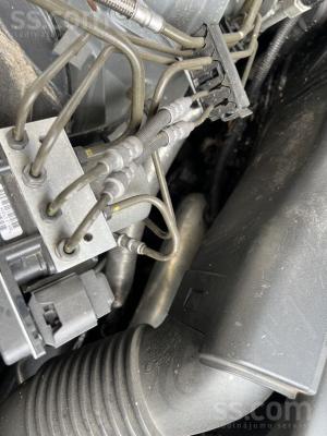 Grey BMW 525 2005 in Daugavpils, with an engine capacity of 2.50 L and mileage of 275 thousand km for 5750 €, photo 21 on AUTOMOTO.COM.LV