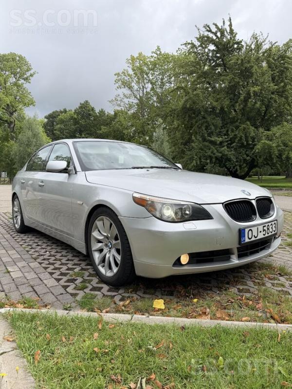 Pelēks BMW 525 2005 Ventspils, ar dzinēja tilpumu 2.50 L un nobraukumu 394 tūkst. km par 2200 €, foto 1 vietnē AUTOMOTO.COM.LV