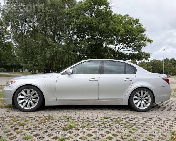 Pelēks BMW 525 2005 Ventspils, ar dzinēja tilpumu 2.50 L un nobraukumu 394 tūkst. km par 2200 €, foto 5 vietnē AUTOMOTO.COM.LV