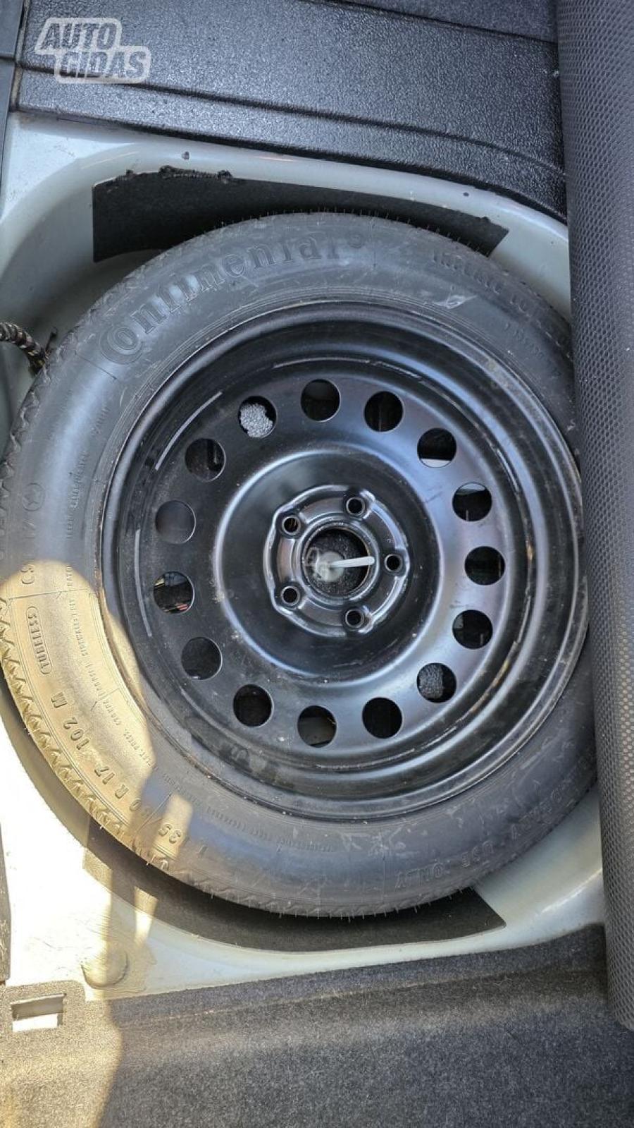 Pelēks BMW 525 2005 Prienai, ar dzinēja tilpumu 2.50 L un nobraukumu 413 tūkst. km par 3200 €, foto 16 vietnē AUTOMOTO.COM.LV