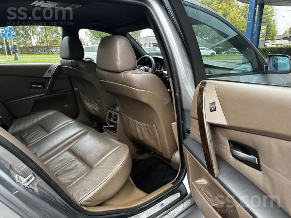 БМВ 525 2005 в Рига на AUTOMOTO.COM.LV Серый БМВ 525 2005 в Рига, объемом двигателя 2.50 л и пробегом 402 тыс. км за 3500 €, фото 9 на AUTOMOTO.COM.LV