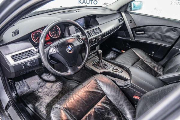 Pelēks BMW 525 2006 Kauņa, ar dzinēja tilpumu 2.50 L un nobraukumu 0 tūkst. km par 2990 €, foto 5 vietnē AUTOMOTO.COM.LV