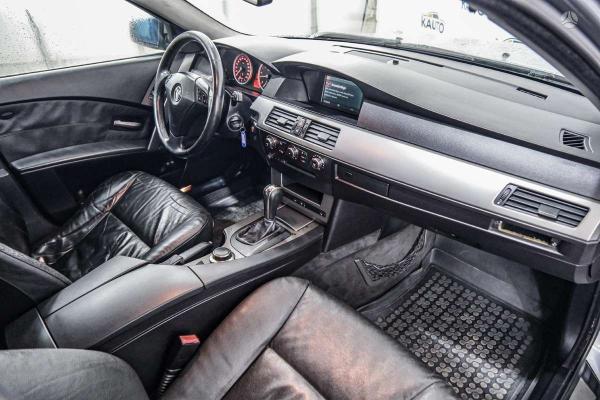 Pelēks BMW 525 2006 Kauņa, ar dzinēja tilpumu 2.50 L un nobraukumu 0 tūkst. km par 2990 €, foto 11 vietnē AUTOMOTO.COM.LV