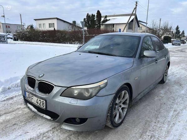 Pelēks BMW 525 2006 Viļņa, ar dzinēja tilpumu 0.00 L un nobraukumu 330 tūkst. km par 2350 €, foto 1 vietnē AUTOMOTO.COM.LV