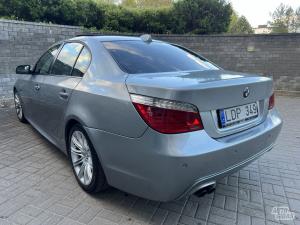 Pelēks BMW 525 2006 Viļņa, ar dzinēja tilpumu 2.50 L un nobraukumu 330 tūkst. km par 5300 €, foto 6 vietnē AUTOMOTO.COM.LV