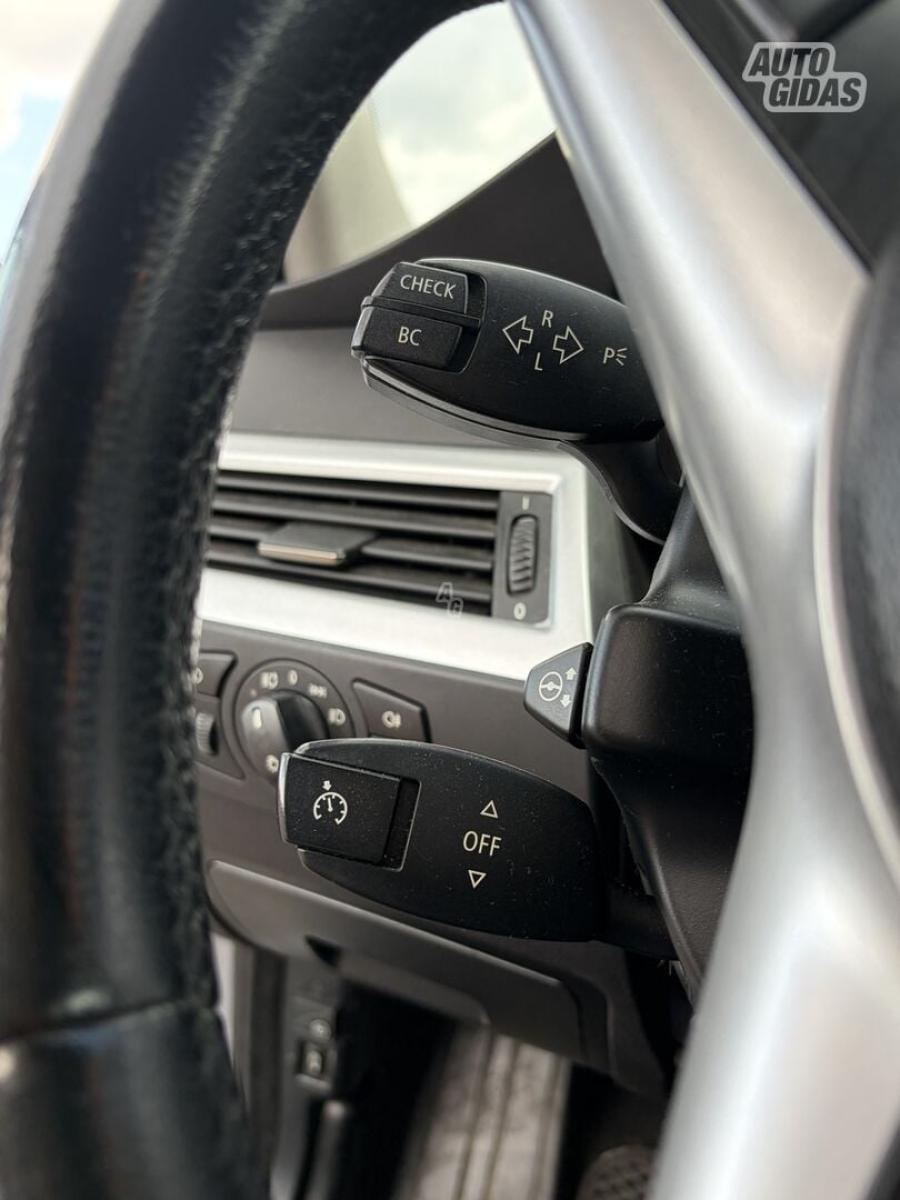 Pelēks BMW 525 2006 Klaipėda, ar dzinēja tilpumu 2.50 L un nobraukumu 297 tūkst. km par 4500 €, foto 11 vietnē AUTOMOTO.COM.LV