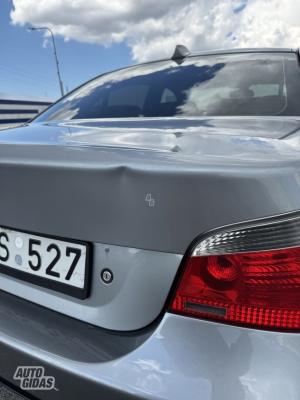 Pelēks BMW 525 2006 Klaipėda, ar dzinēja tilpumu 2.50 L un nobraukumu 297 tūkst. km par 4500 €, foto 24 vietnē AUTOMOTO.COM.LV