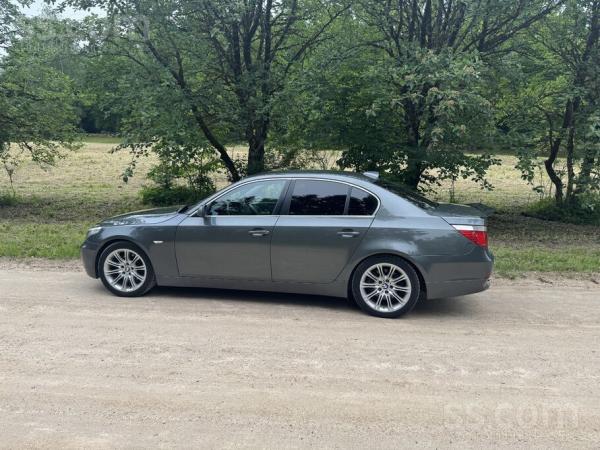 Pelēks BMW 525 2006 Rīga, ar dzinēja tilpumu 2.50 L un nobraukumu 286 tūkst. km par 3700 €, foto 2 vietnē AUTOMOTO.COM.LV