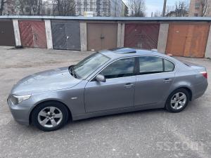 Pelēks BMW 525 2006 Rīga, ar dzinēja tilpumu 2.50 L un nobraukumu 426 tūkst. km par 2300 €, foto 4 vietnē AUTOMOTO.COM.LV