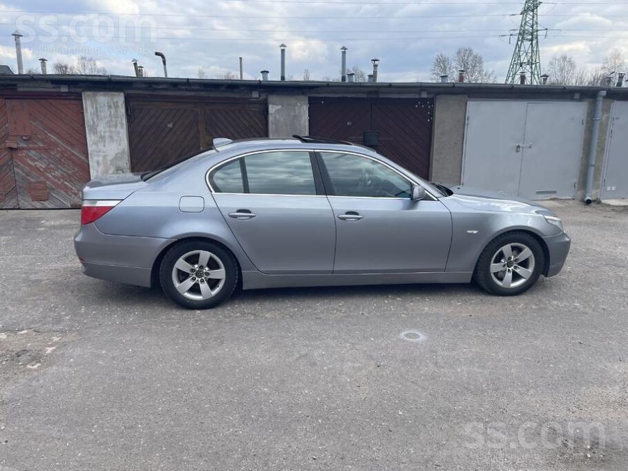 Pelēks BMW 525 2006 Rīga, ar dzinēja tilpumu 2.50 L un nobraukumu 426 tūkst. km par 2300 €, foto 11 vietnē AUTOMOTO.COM.LV