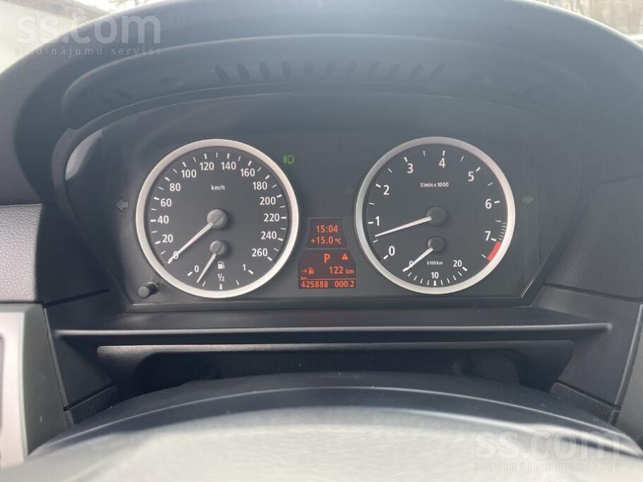 Pelēks BMW 525 2006 Rīga, ar dzinēja tilpumu 2.50 L un nobraukumu 426 tūkst. km par 2300 €, foto 17 vietnē AUTOMOTO.COM.LV
