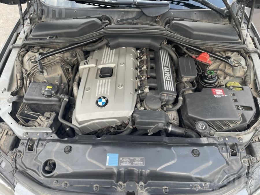 Pelēks BMW 525 2006 Rīga, ar dzinēja tilpumu 2.50 L un nobraukumu 426 tūkst. km par 2300 €, foto 23 vietnē AUTOMOTO.COM.LV