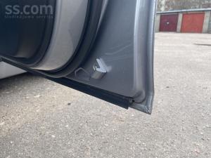 Pelēks BMW 525 2006 Rīga, ar dzinēja tilpumu 2.50 L un nobraukumu 426 tūkst. km par 2300 €, foto 26 vietnē AUTOMOTO.COM.LV