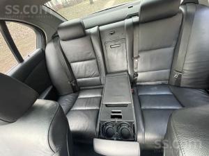 Pelēks BMW 525 2006 Rīga, ar dzinēja tilpumu 2.50 L un nobraukumu 426 tūkst. km par 2300 €, foto 32 vietnē AUTOMOTO.COM.LV
