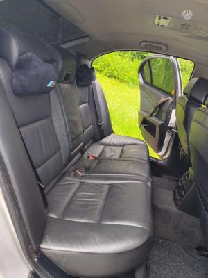 Grey BMW 525 2006 in Vilnius, with an engine capacity of 2.50 L and mileage of 472 thousand km for 3999 €, photo 13 on AUTOMOTO.COM.LV