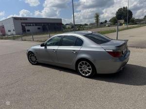 Grey BMW 525 2006 in Jonava, with an engine capacity of 2.50 L and mileage of 290 thousand km for 3500 €, photo 5 on AUTOMOTO.COM.LV