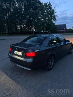 Pelēks BMW 525 2006 Bauska, ar dzinēja tilpumu 2.50 L un nobraukumu 365 tūkst. km par 2300 €, foto 5 vietnē AUTOMOTO.COM.LV