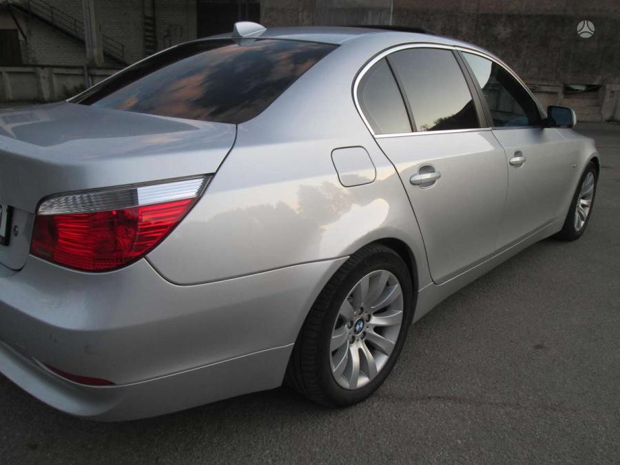 Pelēks BMW 525 2006 Kelmė, ar dzinēja tilpumu 2.50 L un nobraukumu 226 tūkst. km par 5400 €, foto 5 vietnē AUTOMOTO.COM.LV