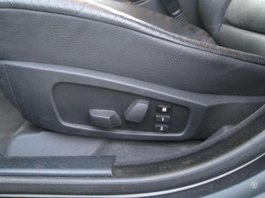 Pelēks BMW 525 2006 Kelmė, ar dzinēja tilpumu 2.50 L un nobraukumu 226 tūkst. km par 5400 €, foto 10 vietnē AUTOMOTO.COM.LV