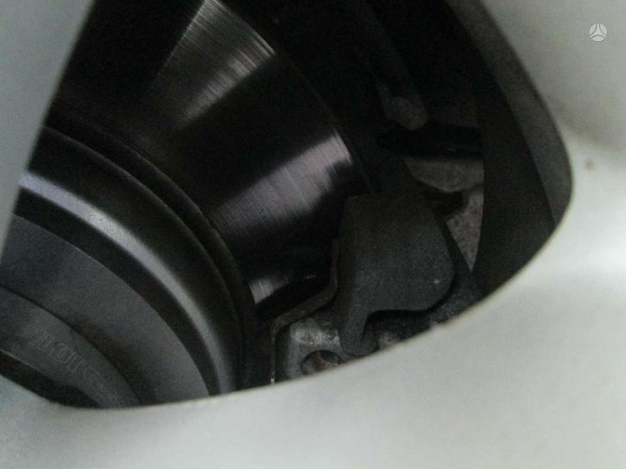 Pelēks BMW 525 2006 Kelmė, ar dzinēja tilpumu 2.50 L un nobraukumu 226 tūkst. km par 5400 €, foto 15 vietnē AUTOMOTO.COM.LV