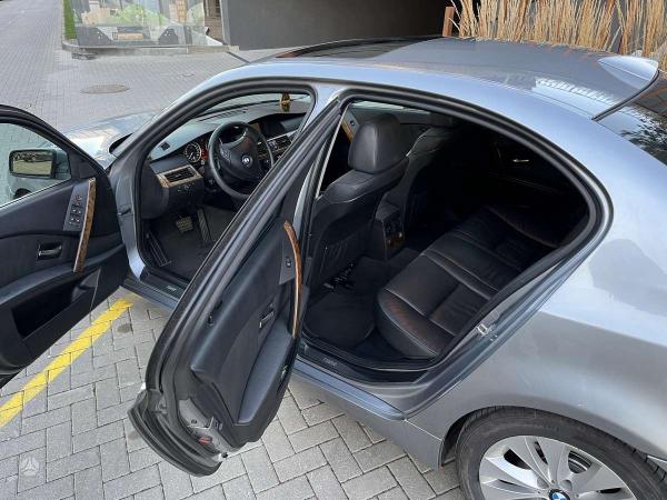 Pelēks BMW 525 2006 Kauņa, ar dzinēja tilpumu 2.50 L un nobraukumu 291 tūkst. km par 4700 €, foto 6 vietnē AUTOMOTO.COM.LV