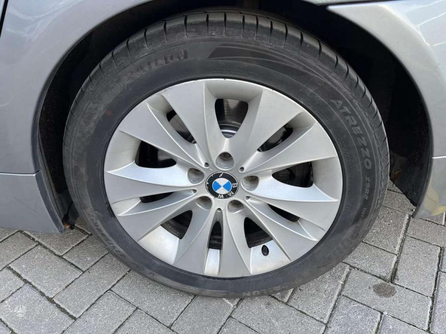 Pelēks BMW 525 2006 Kauņa, ar dzinēja tilpumu 2.50 L un nobraukumu 291 tūkst. km par 4700 €, foto 8 vietnē AUTOMOTO.COM.LV