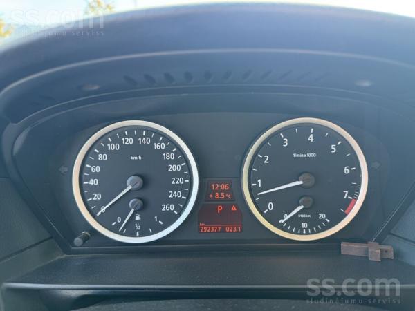 БМВ 525 2006 в Рига на AUTOMOTO.COM.LV Серый БМВ 525 2006 в Рига, объемом двигателя 2.50 л и пробегом 292 тыс. км за 2800 €, фото 7 на AUTOMOTO.COM.LV