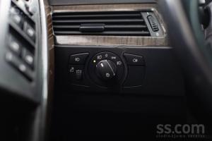Grey BMW 525 2006 in Riga, with an engine capacity of 2.50 L and mileage of 364 thousand km for 4290 €, photo 15 on AUTOMOTO.COM.LV