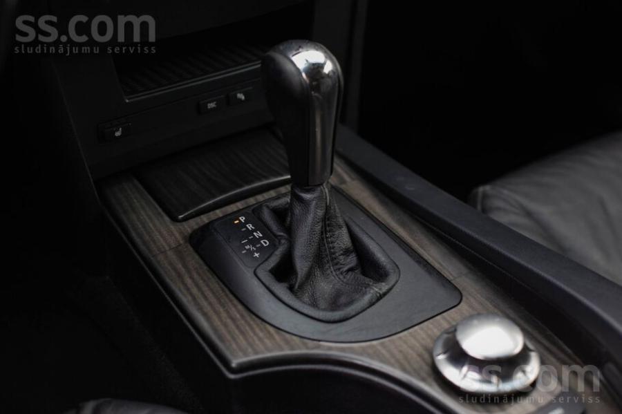 Grey BMW 525 2006 in Riga, with an engine capacity of 2.50 L and mileage of 364 thousand km for 4290 €, photo 23 on AUTOMOTO.COM.LV