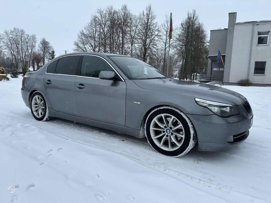 Pelēks BMW 525 2007 Vilkaviškis, ar dzinēja tilpumu 2.50 L un nobraukumu 387 tūkst. km par 5500 €, foto 6 vietnē AUTOMOTO.COM.LV