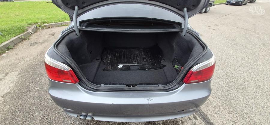 Grey BMW 525 2007 in Vilnius, with an engine capacity of 3.00 L and mileage of 430 thousand km for 5000 €, photo 7 on AUTOMOTO.COM.LV