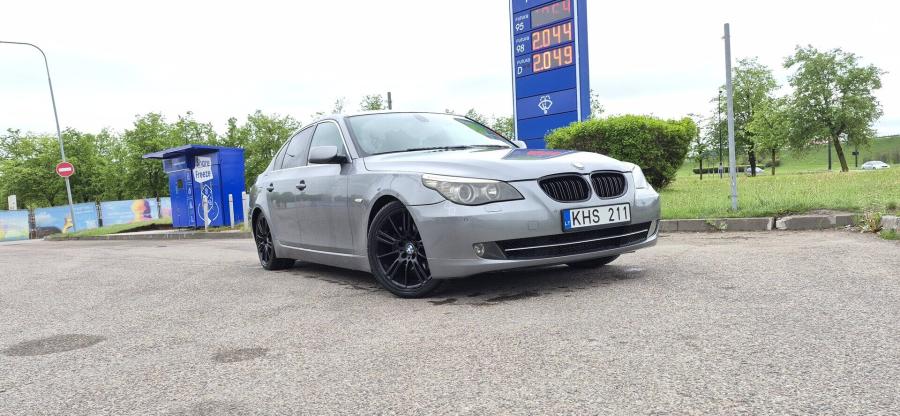 Grey BMW 525 2007 in Vilnius, with an engine capacity of 3.00 L and mileage of 430 thousand km for 5000 €, photo 13 on AUTOMOTO.COM.LV