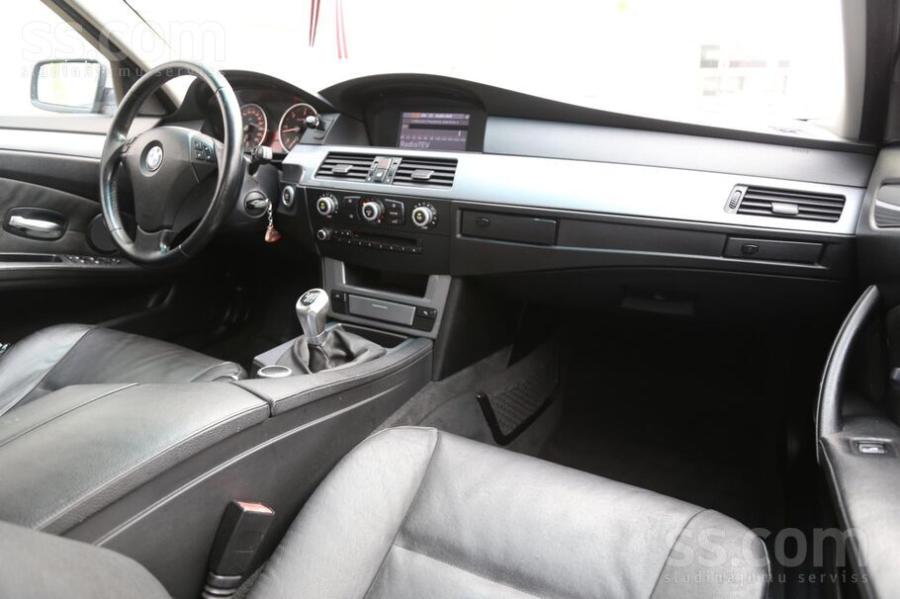 Grey BMW 525 2007 in Riga, with an engine capacity of 3.00 L and mileage of 405 thousand km for 4495 €, photo 11 on AUTOMOTO.COM.LV