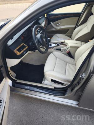 Grey BMW 525 2007 in Riga, with an engine capacity of 3.00 L and mileage of 328 thousand km for 6550 €, photo 7 on AUTOMOTO.COM.LV