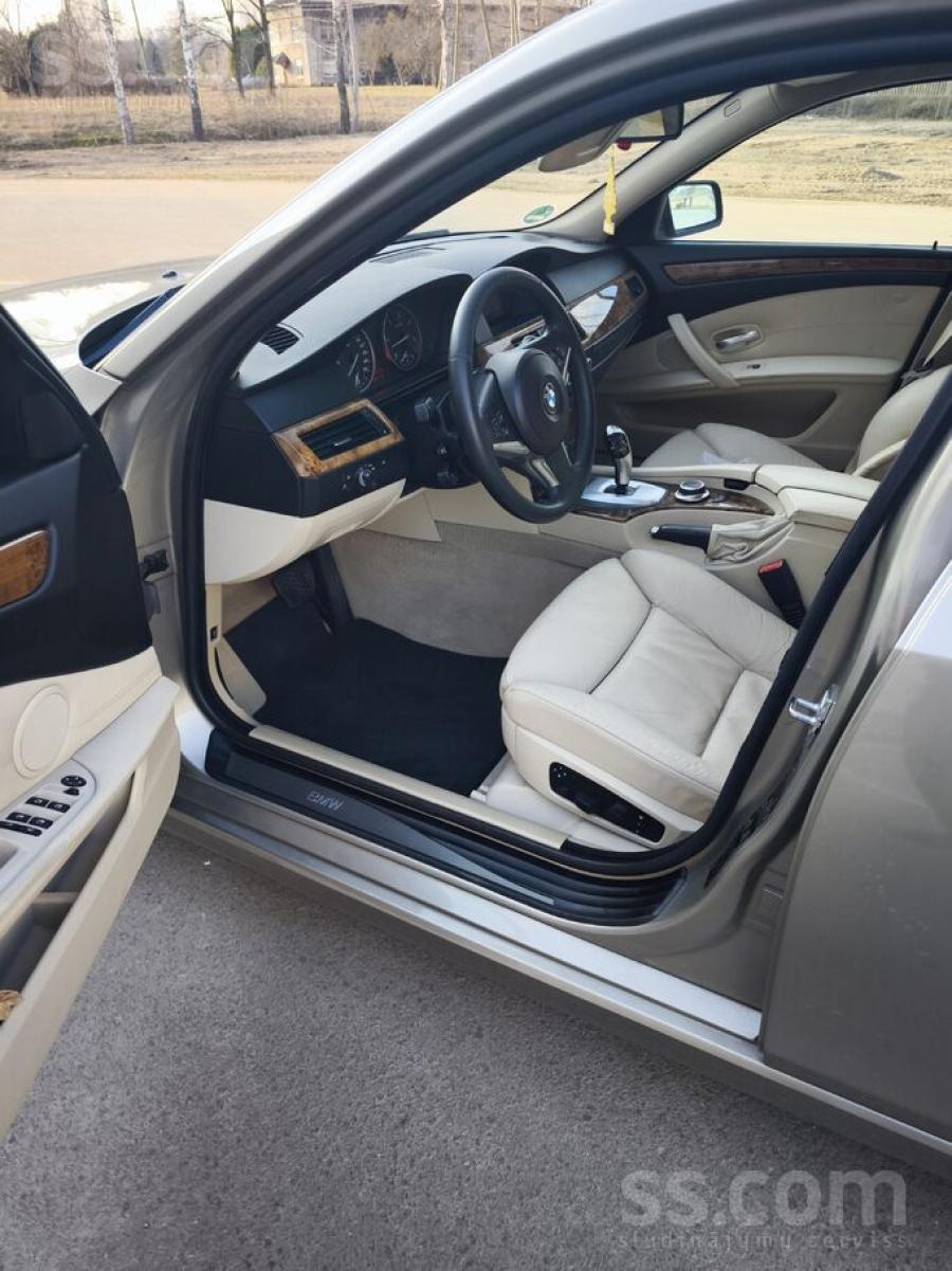 Grey BMW 525 2007 in Riga, with an engine capacity of 3.00 L and mileage of 328 thousand km for 6550 €, photo 12 on AUTOMOTO.COM.LV
