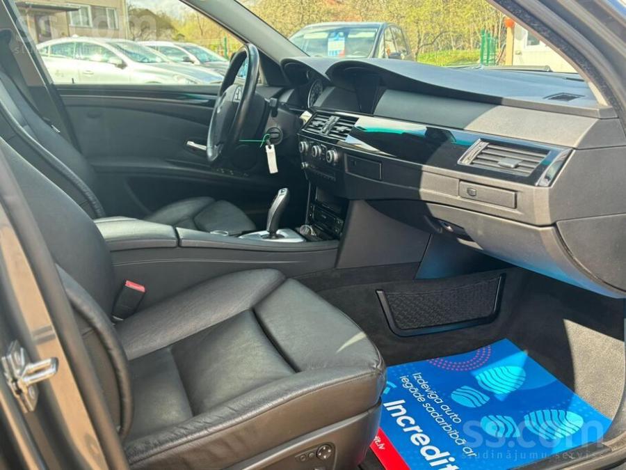 Grey BMW 525 2007 in Kuldiga, with an engine capacity of 3.00 L and mileage of 235 thousand km for 5390 €, photo 14 on AUTOMOTO.COM.LV