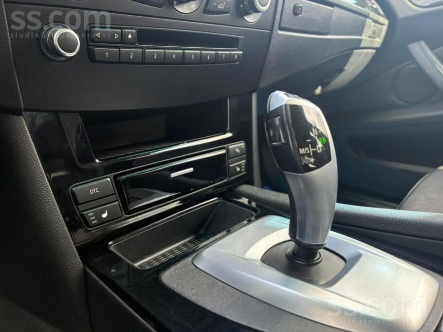 Grey BMW 525 2007 in Kuldiga, with an engine capacity of 3.00 L and mileage of 235 thousand km for 5390 €, photo 20 on AUTOMOTO.COM.LV