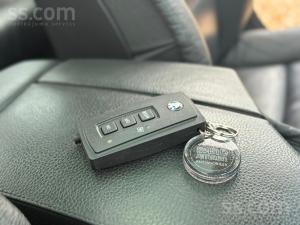 Grey BMW 525 2007 in Kuldiga, with an engine capacity of 3.00 L and mileage of 235 thousand km for 5390 €, photo 32 on AUTOMOTO.COM.LV